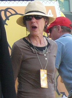 Julie Kavner FAQs 2026- Facts, Rumors and the latest Gossip.