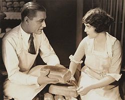 Kenneth Harlan FAQs 2025- Facts, Rumors and the latest Gossip.